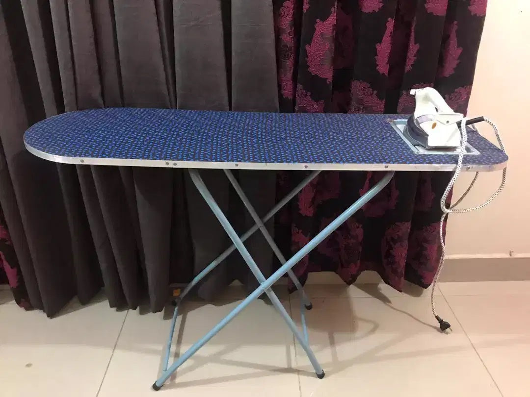 Premium And Light Weight Iron Stand